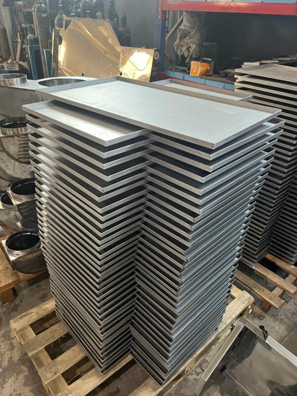 Flat Trays